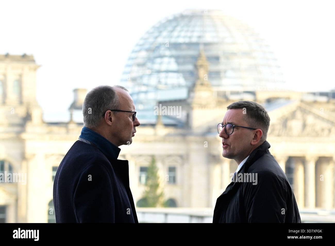 Germany's Chancellor Friedrich Merz, left, and Estonia's Prime Minister ...