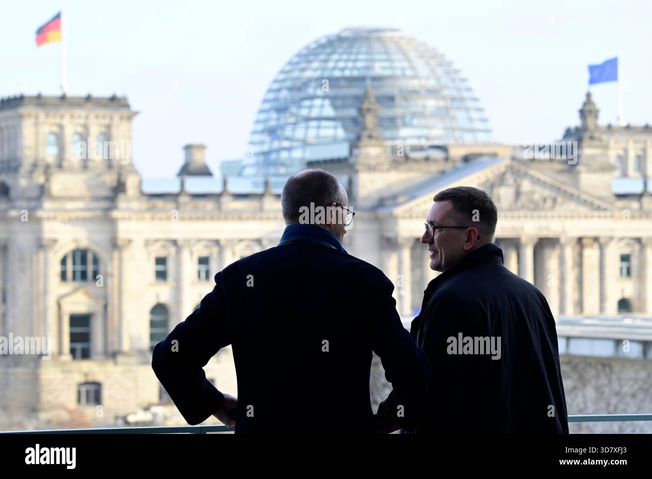 Germany's Chancellor Friedrich Merz, left, and Estonia's Prime Minister ...