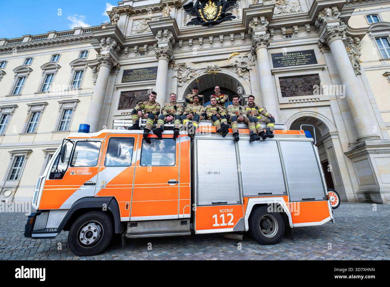 Die auszubildenden Feuerwehrleute Benny, Sascha, Mark, Carlo, Tobias ...