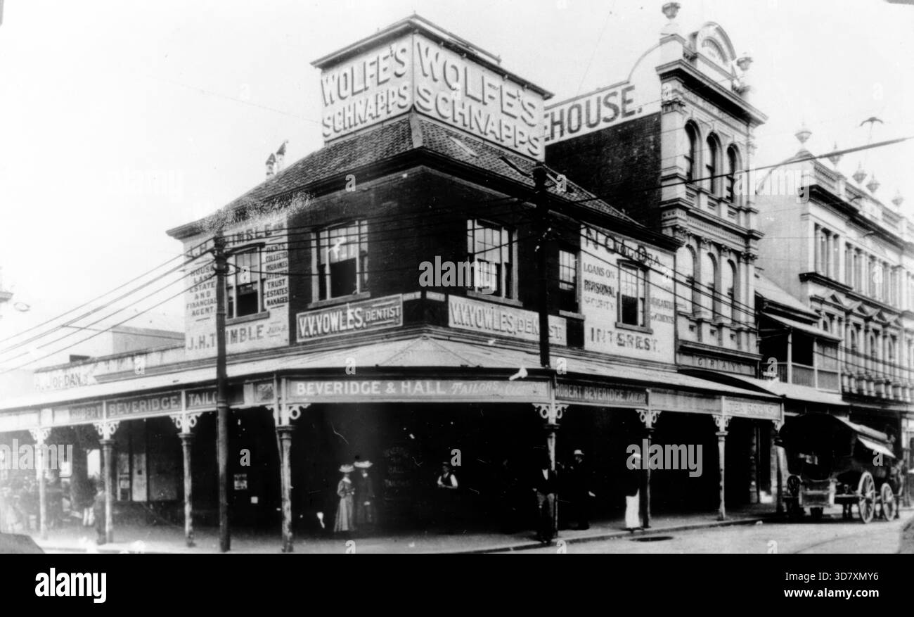 George corner Black and White Stock Photos & Images - Alamy