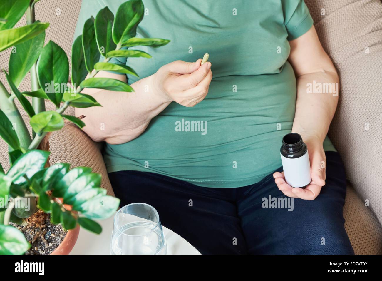 Close up obese senior hi-res stock photography and images - Alamy