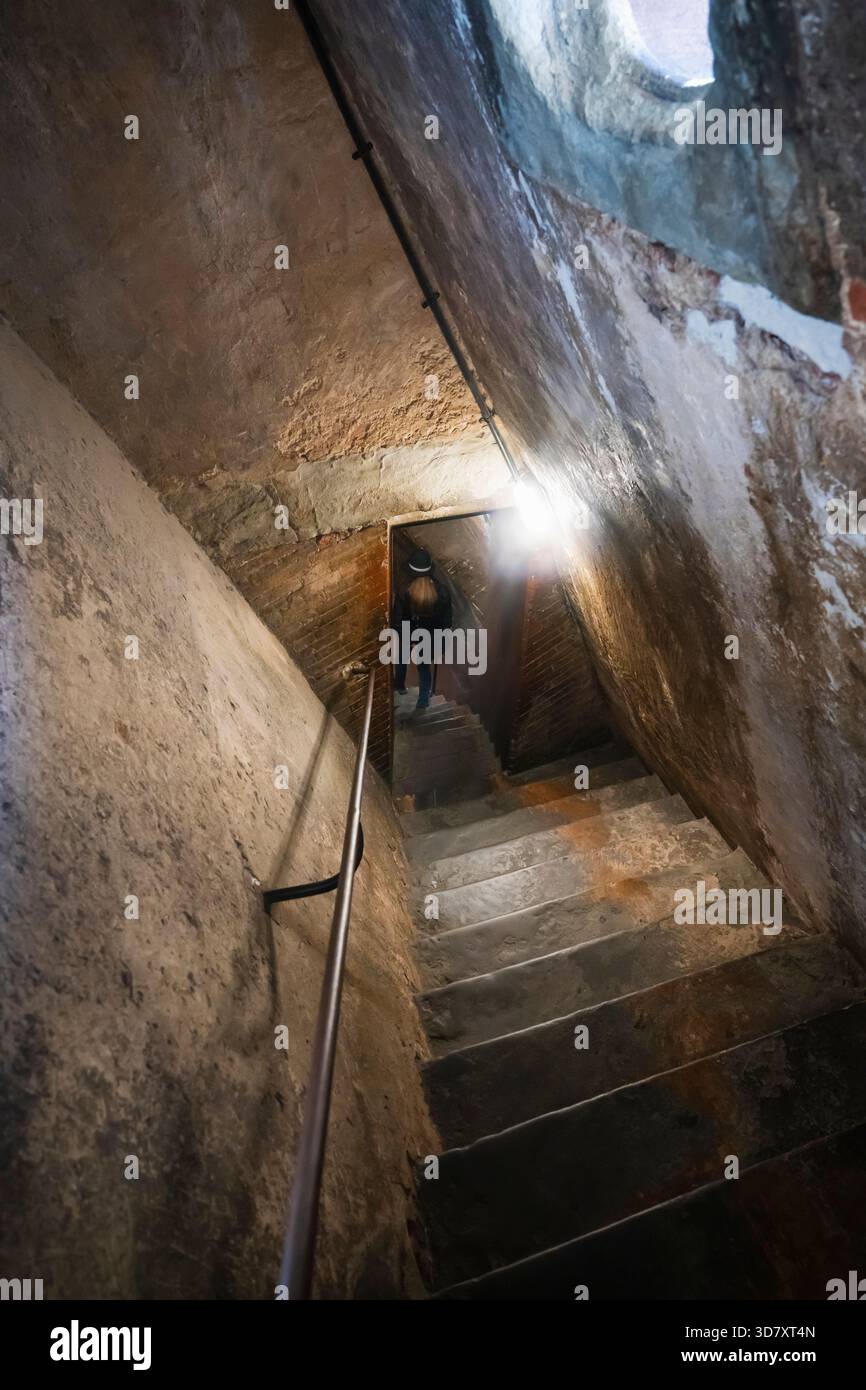 Brunelleschi dome stairs hi-res stock photography and images - Alamy