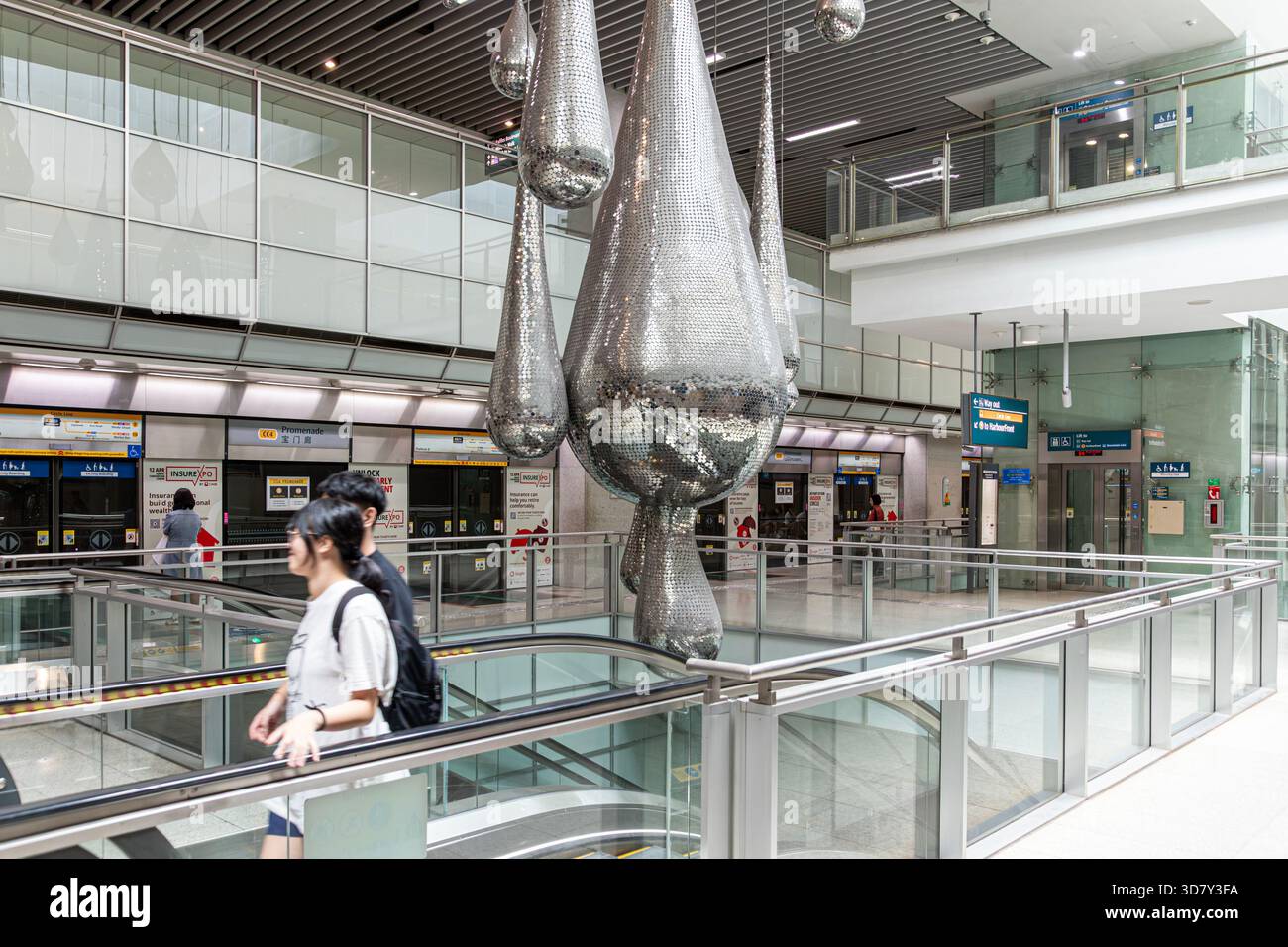 Mrt stations hi-res stock photography and images - Alamy