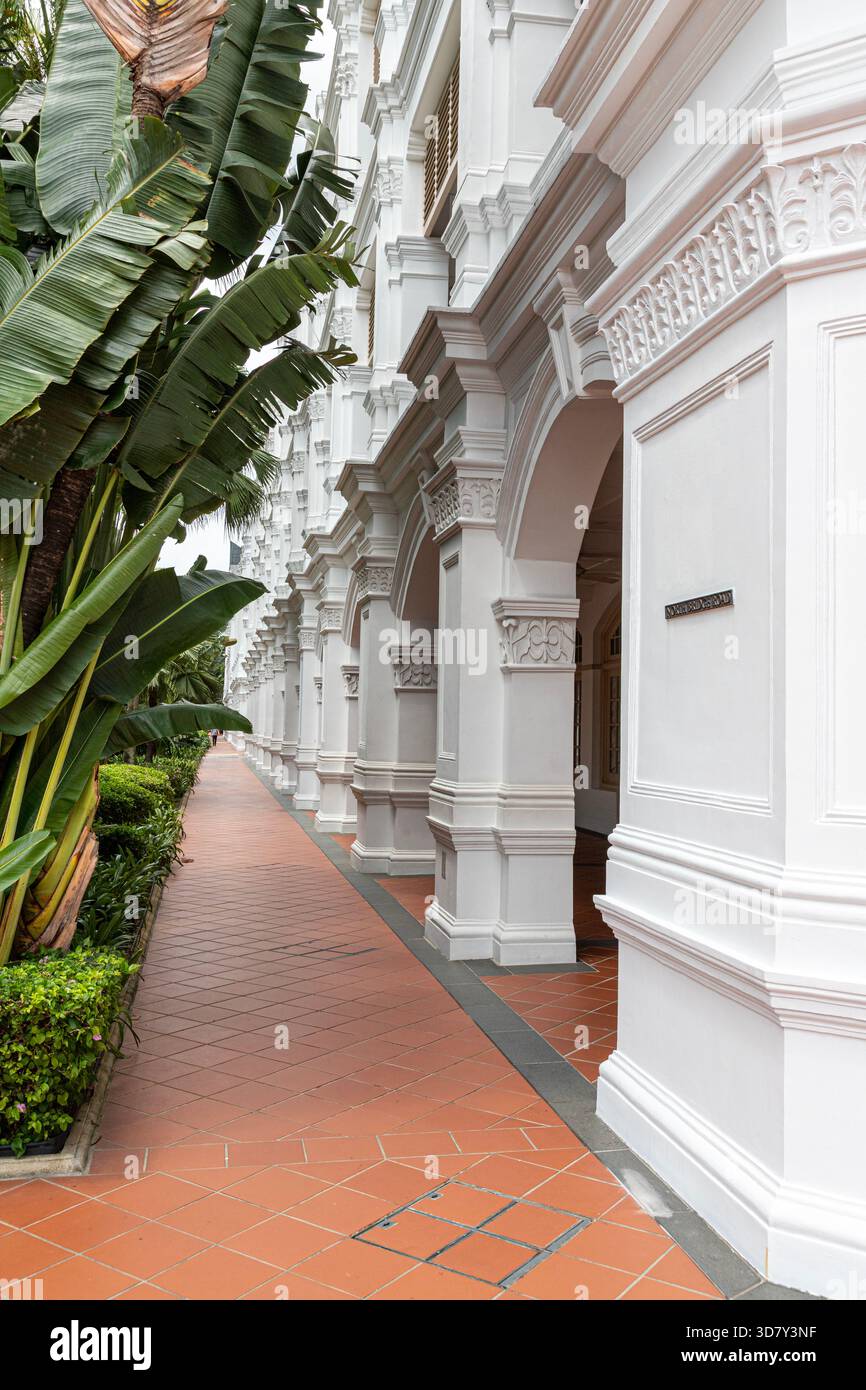 The side of Raffles Hotel facing North Bridge Road, Singapore ...
