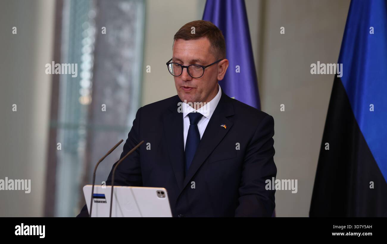Berlin, Germany, 27th Nov. 2025. Press conference by Federal Chancellor ...