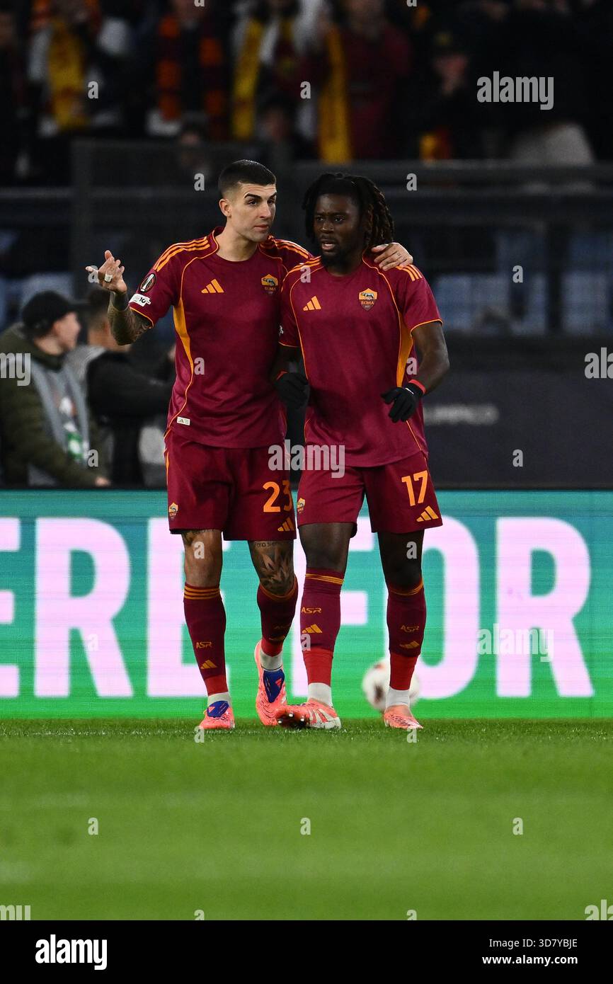 Neil El Aynaoui of A.S. Roma celebrates after scoring the goal of 1-0 ...