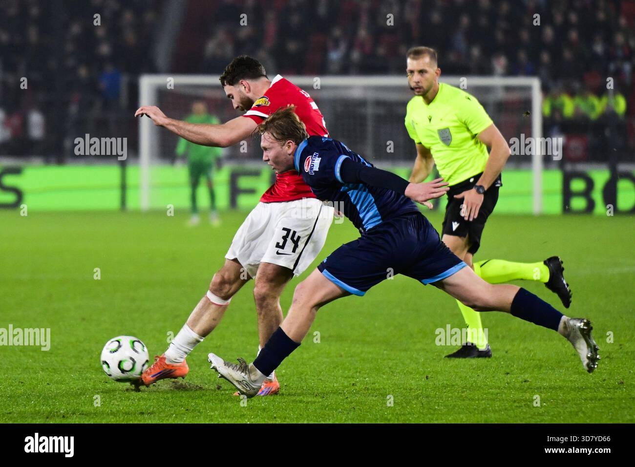 ALKMAAR - (l-r) Mees de Wit of AZ, Jack Henry Francis of Shelbourne FC during the Conference ...