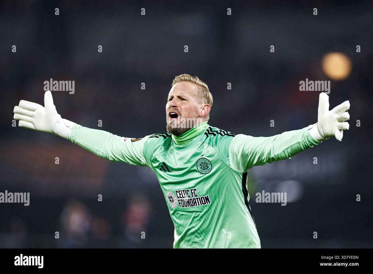 ROTTERDAM - Celtic FC goalkeeper Kasper Schmeichel during the Europa ...