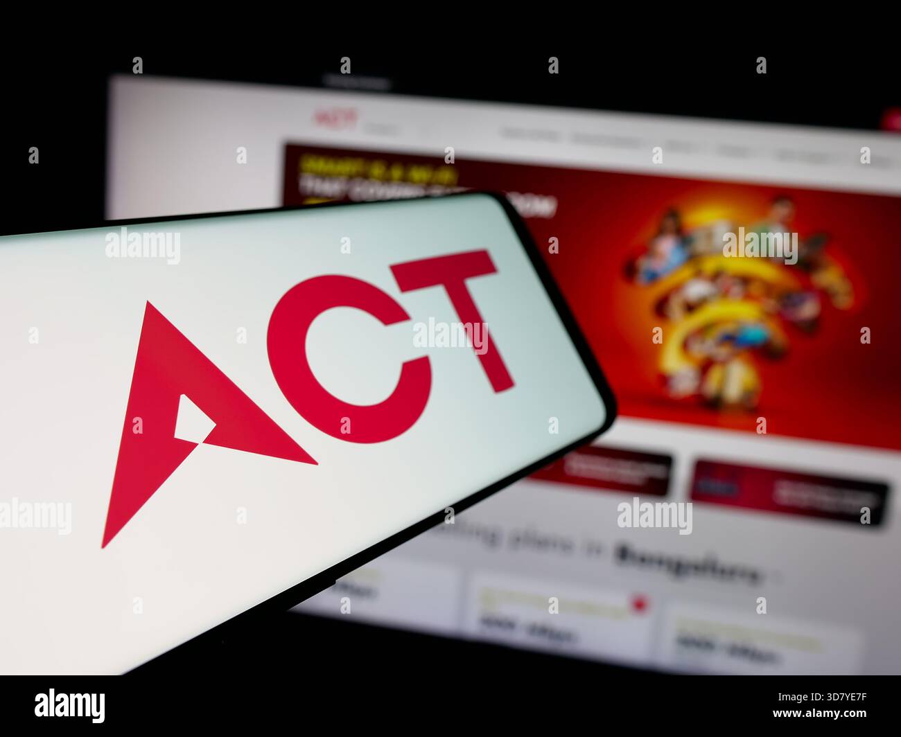 Atria convergence hi-res stock photography and images - Alamy