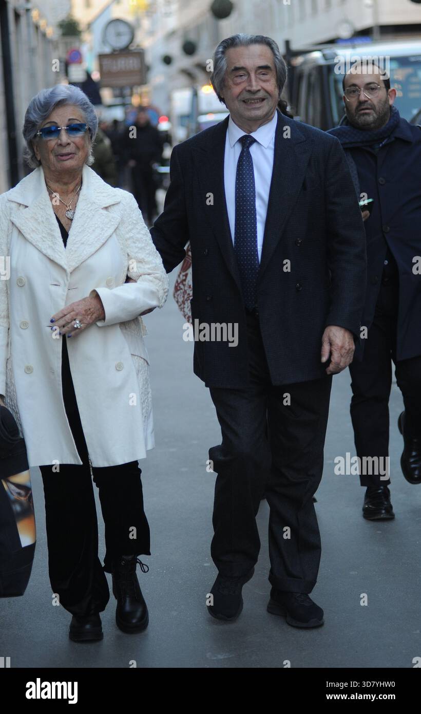 Maestro Riccardo Muti strolls through the city center with his wife ...