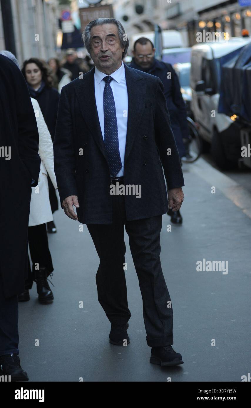 Maestro Riccardo Muti strolls through the city center with his wife ...
