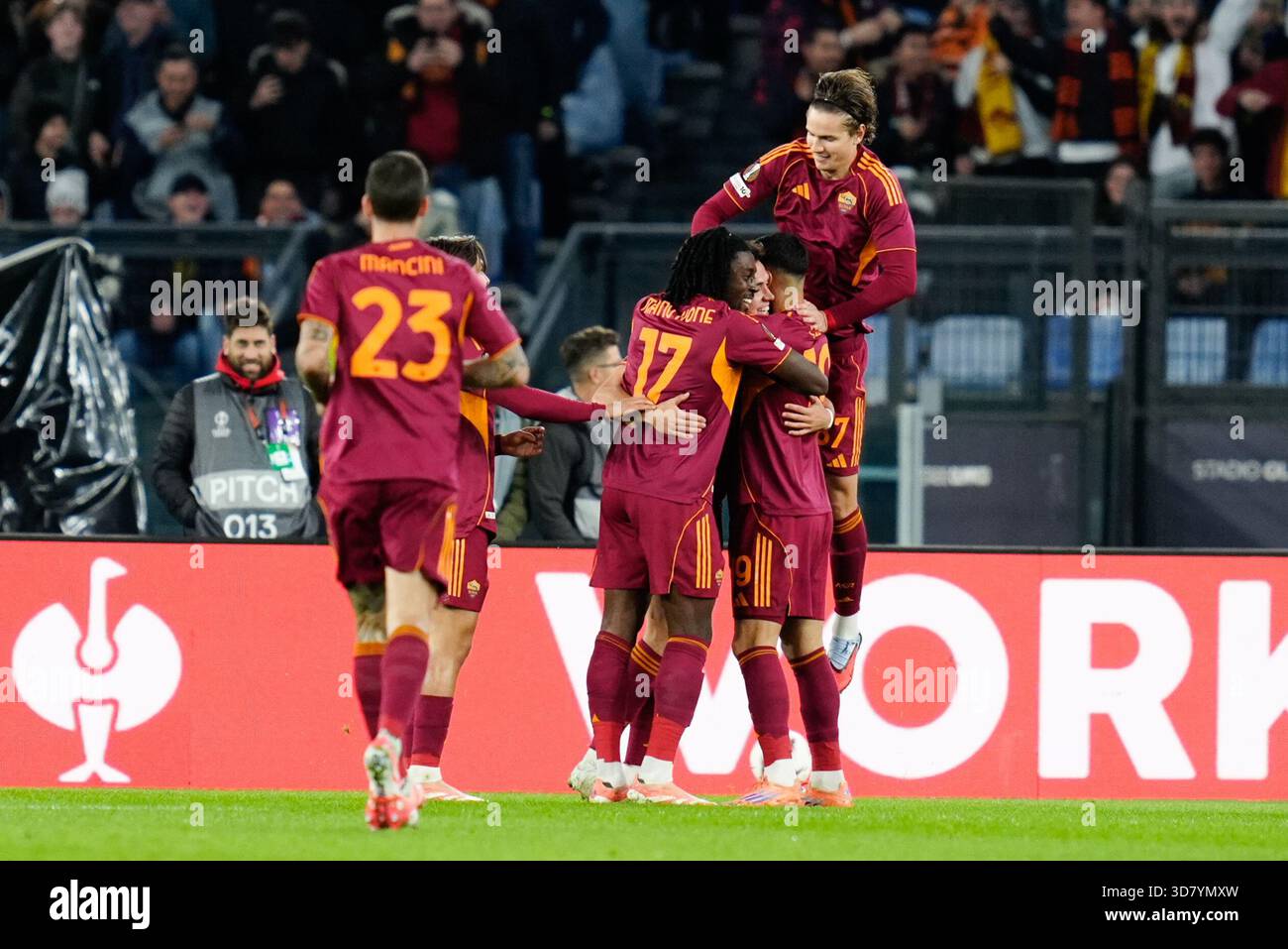 Neil El Aynaoui of AS Roma celebrates after scoring first goal during ...