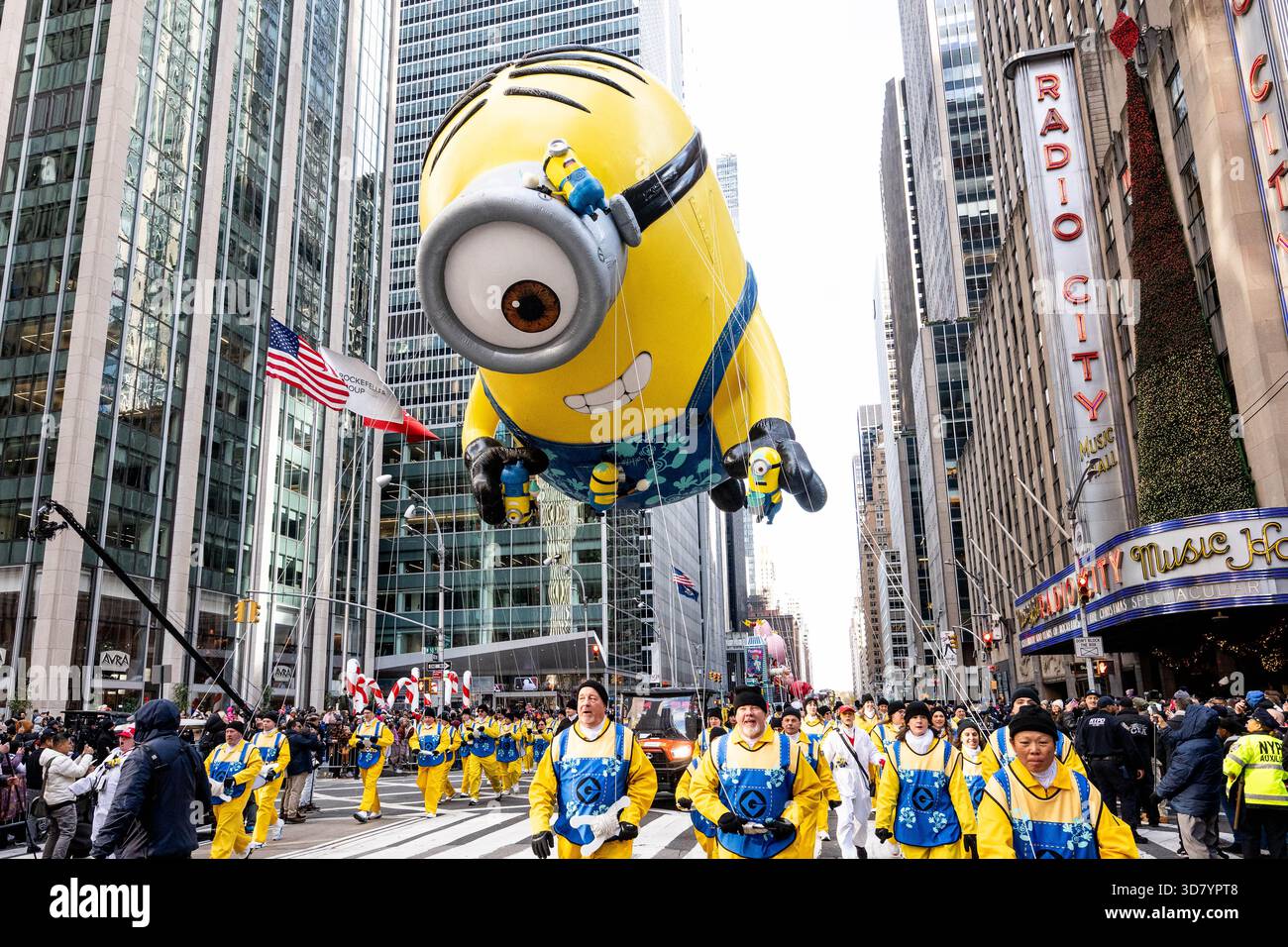 The Stuart the Minion balloon on Sixth Avenue at the Macy's ...