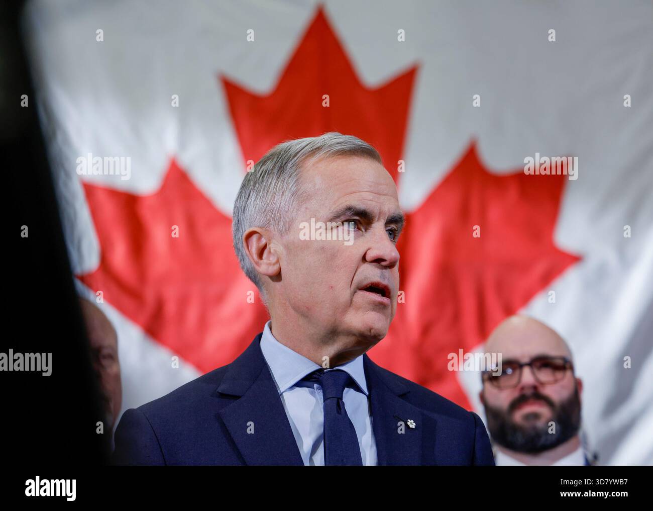 Prime Minister Mark Carney meets with ironworkers in Calgary, Alta ...