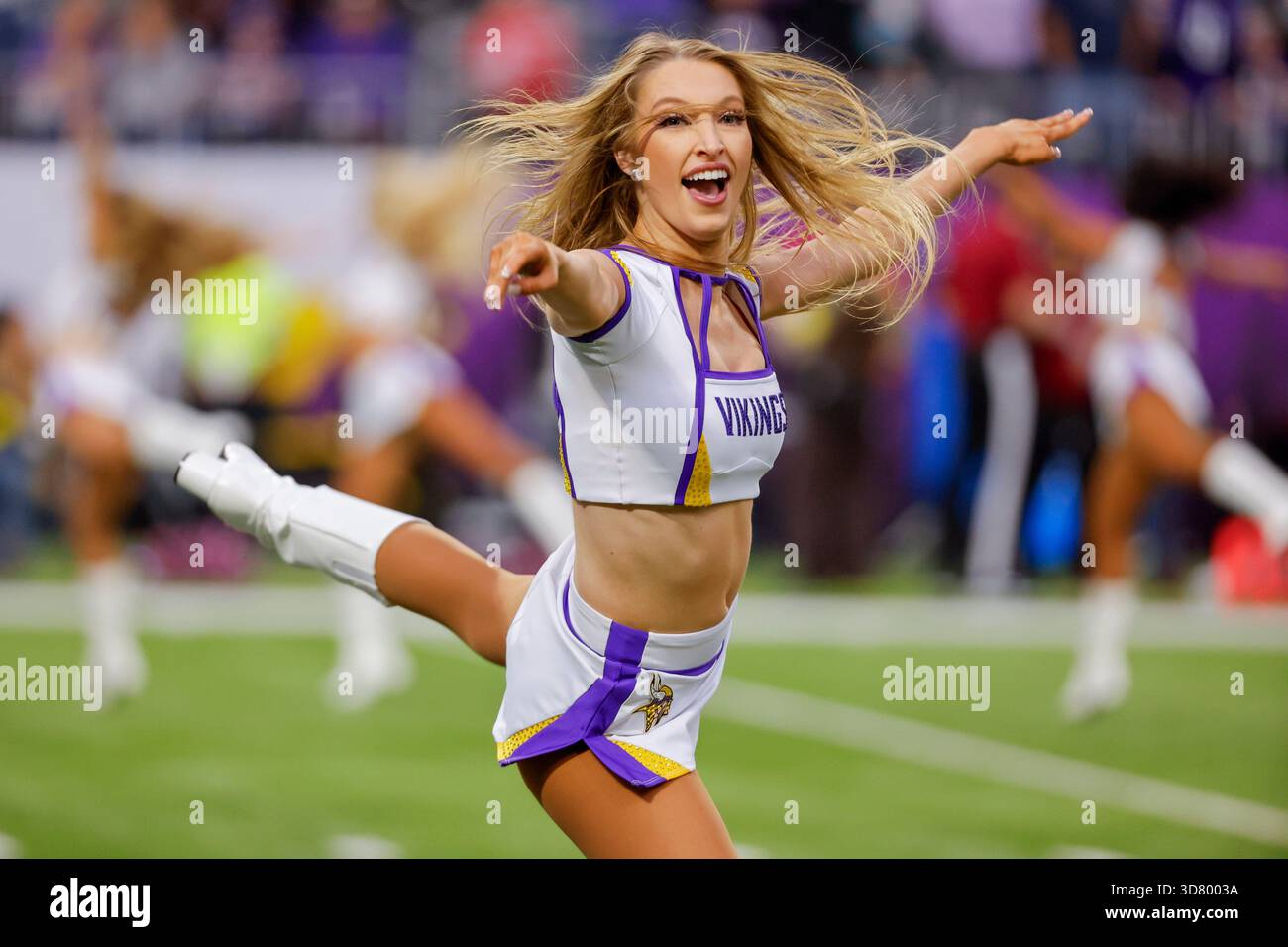Minnesota Vikings cheerleaders perform in the fourth quarter of an NFL ...