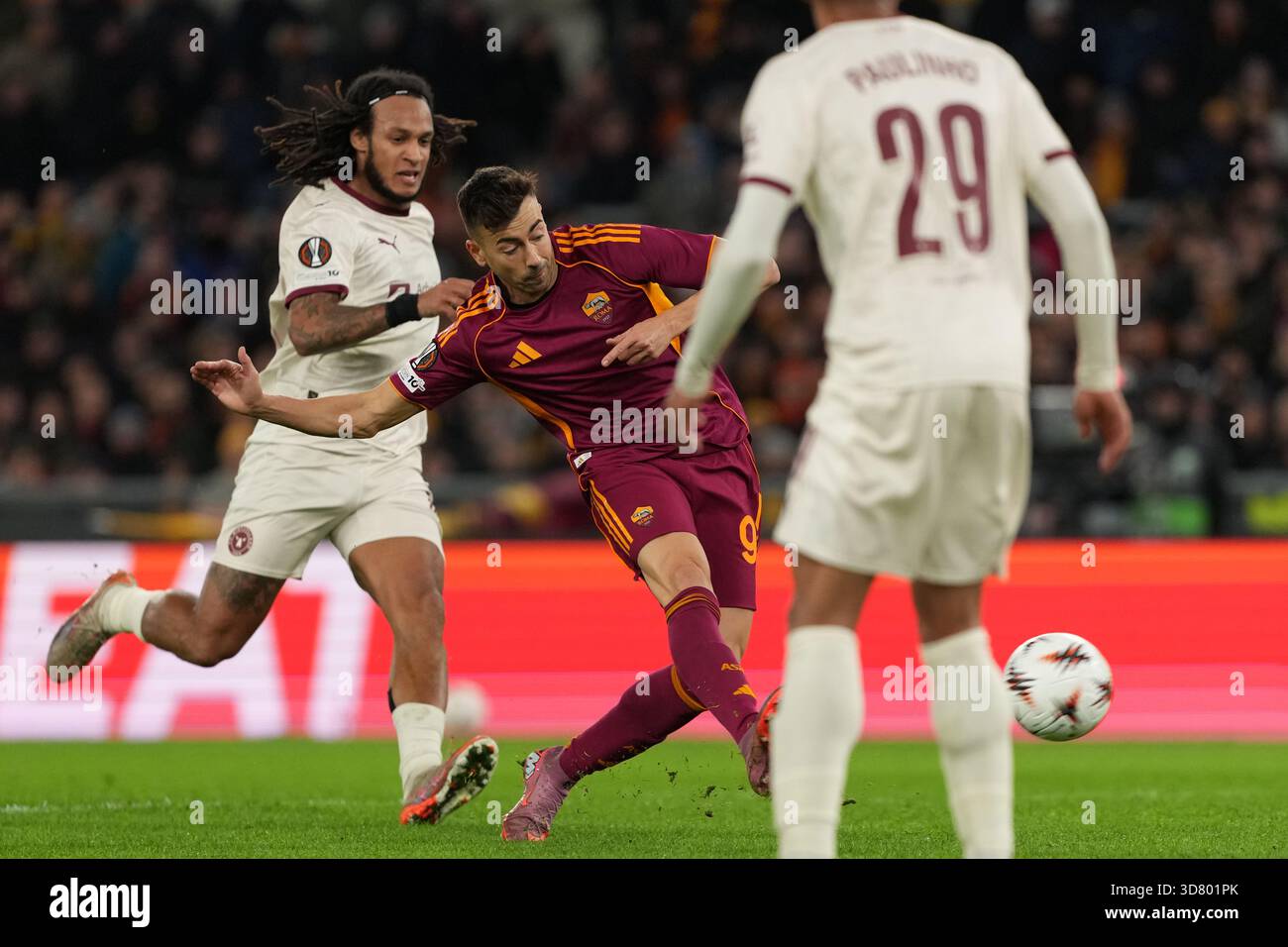 Stephan El Shaarawy of AS Roma scores the goal of 2-0 during the UEFA ...