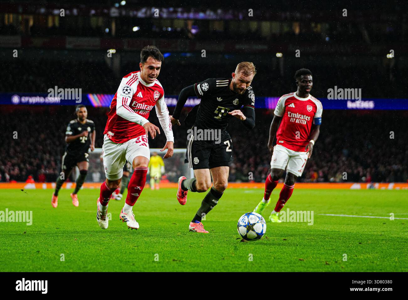 Martin Zubimendi (FC Arsenal, #36), Konrad Laimer (FC Bayern Muenchen ...