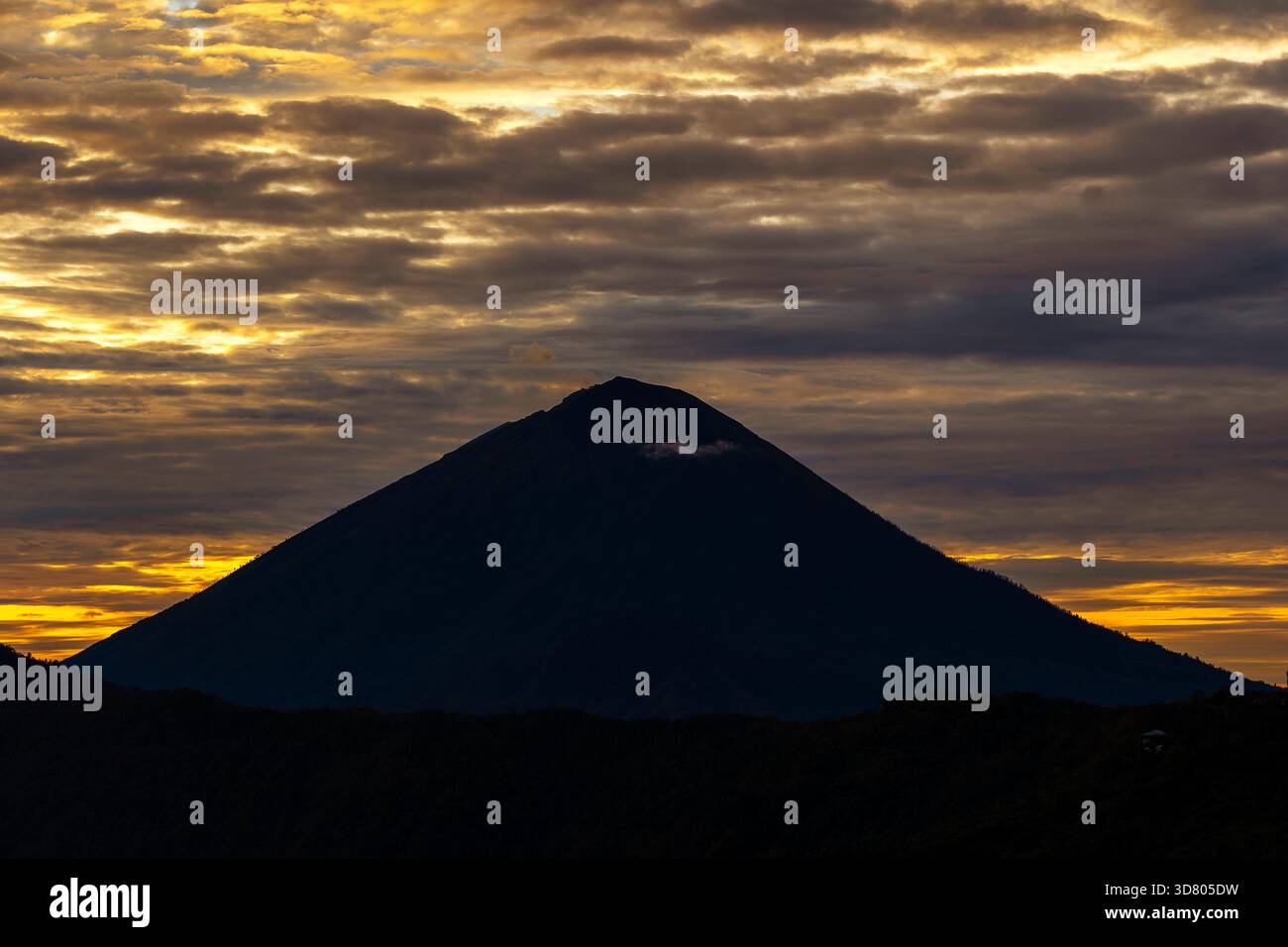 Scenic sunrise at Batur and Agung volcano, Kintamani, island Bali ...