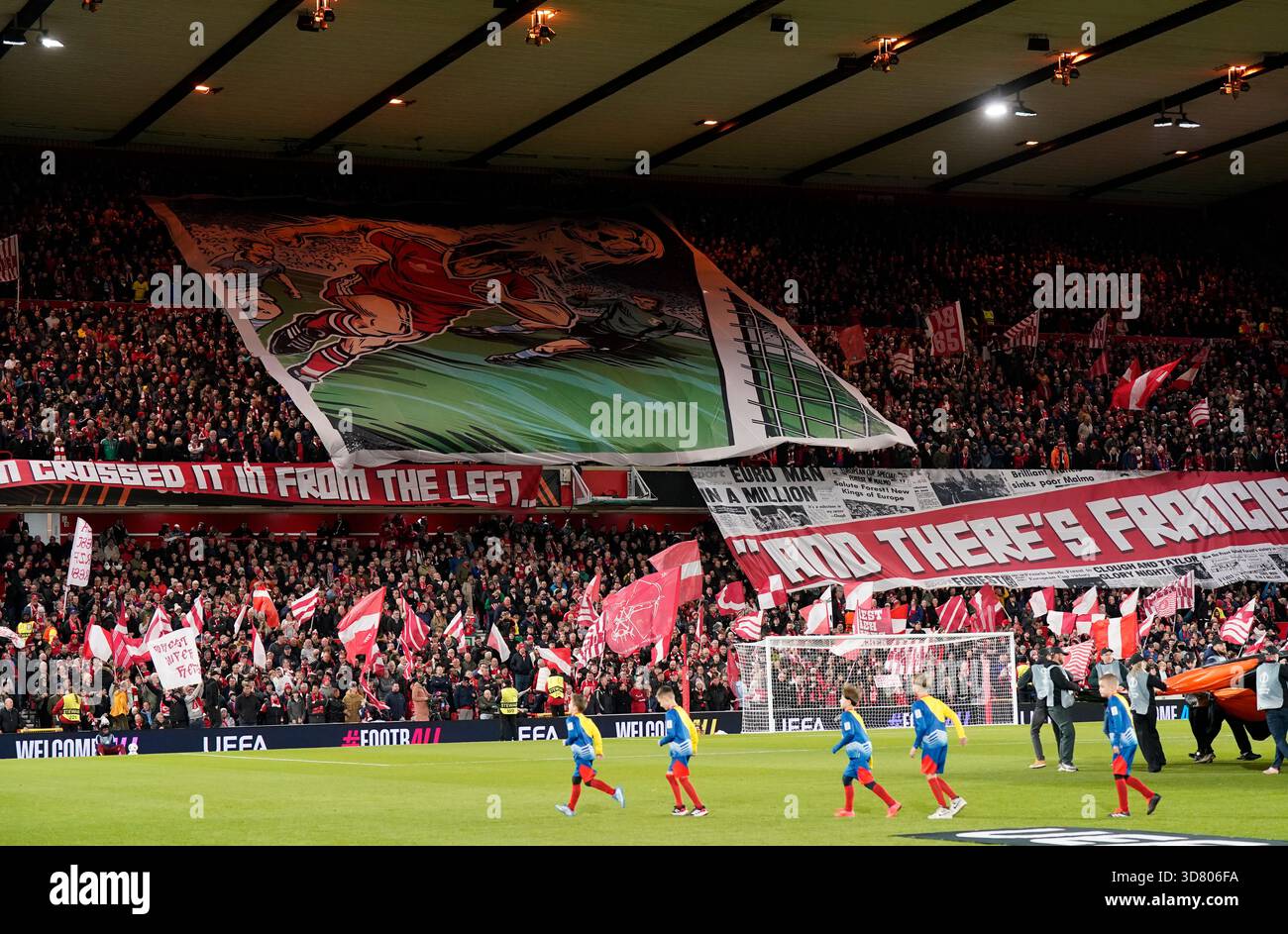 Nottingham, UK. 27th Nov, 2025. Giant Tifo displayed by the fans as the ...