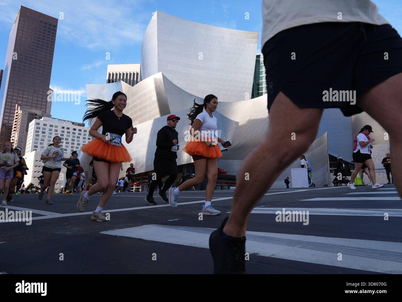 People run the Turkey Trot LA 2025, a fundraiser race for The Midnight ...