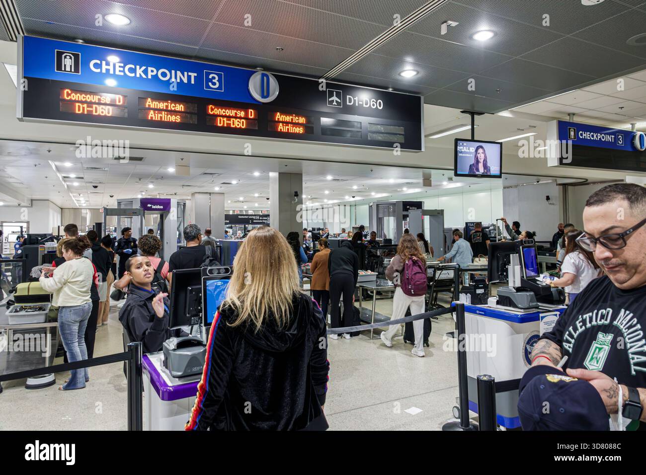 Real id message on screen hi-res stock photography and images - Alamy