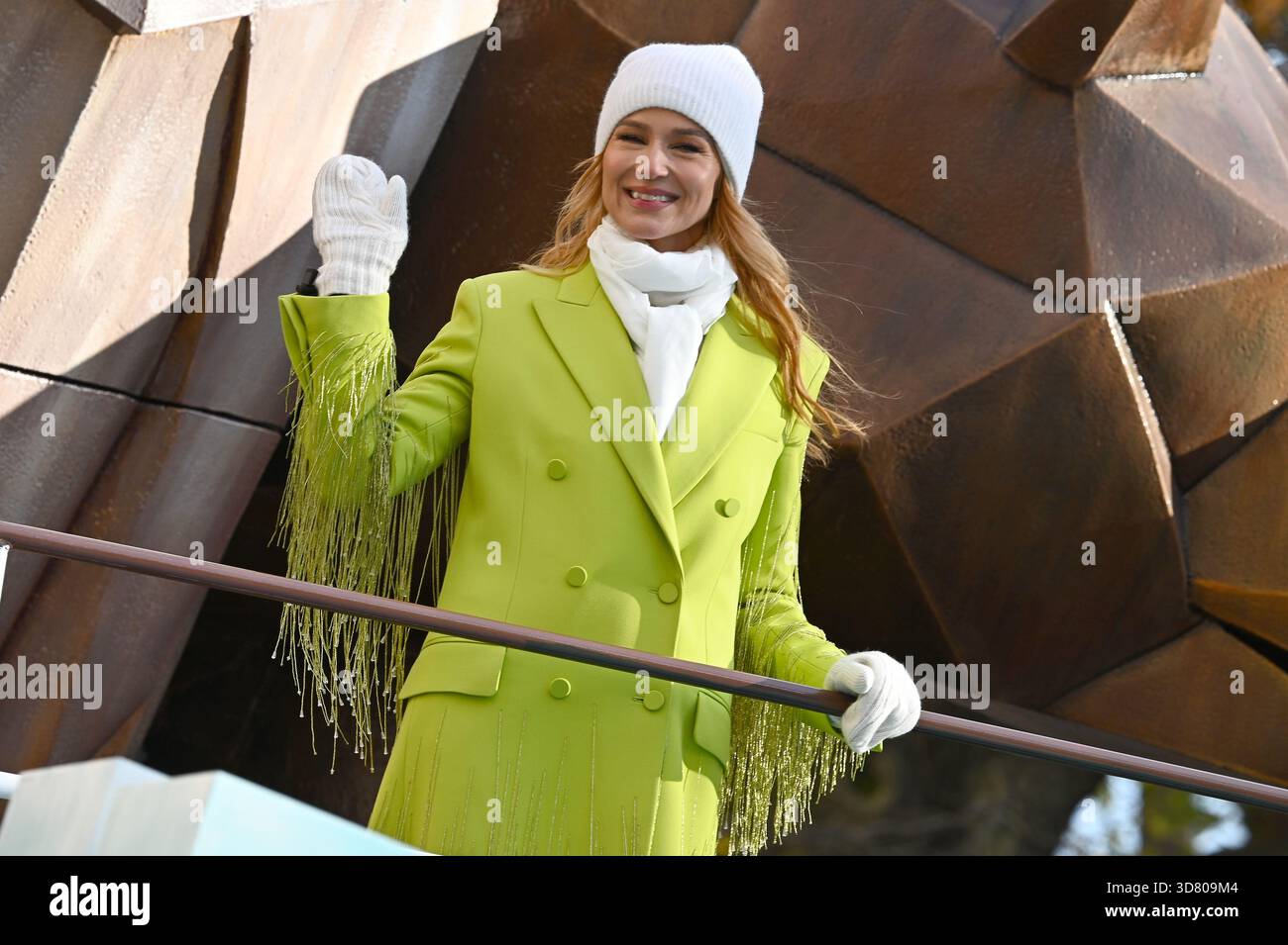 American singer-songwriter Jewel attends the 99th Annual 2025 Macy's ...