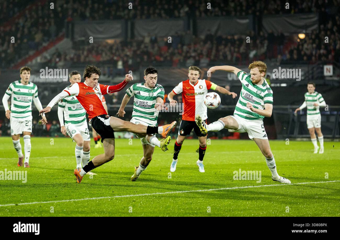 ROTTERDAM - (l-r) Leo Sauer of Feyenoord, Colby Donovan of Celtic FC ...