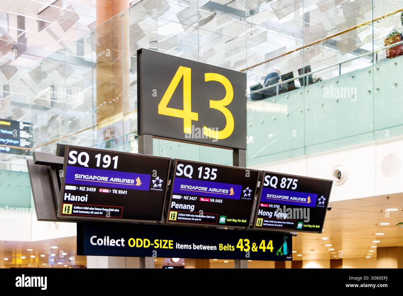 Digital signage singapore hi-res stock photography and images - Alamy