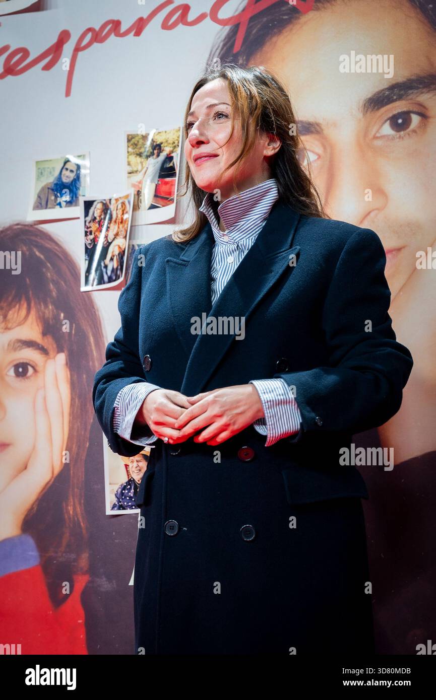 Olaya Caldera attends to 'Flores para Antonio' Premiere at Callao ...
