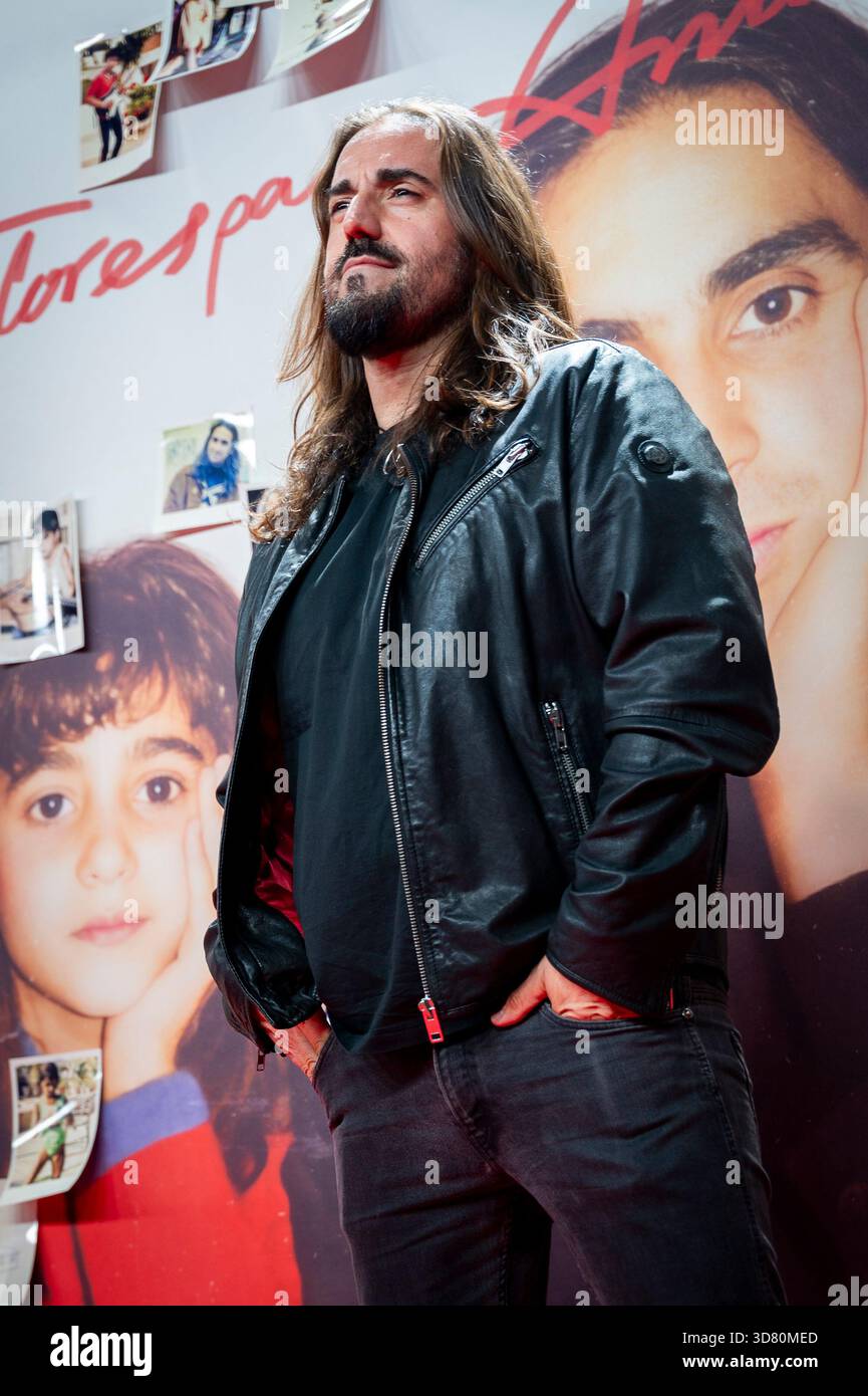 Andres Suarez attends to 'Flores para Antonio' Premiere at Callao ...