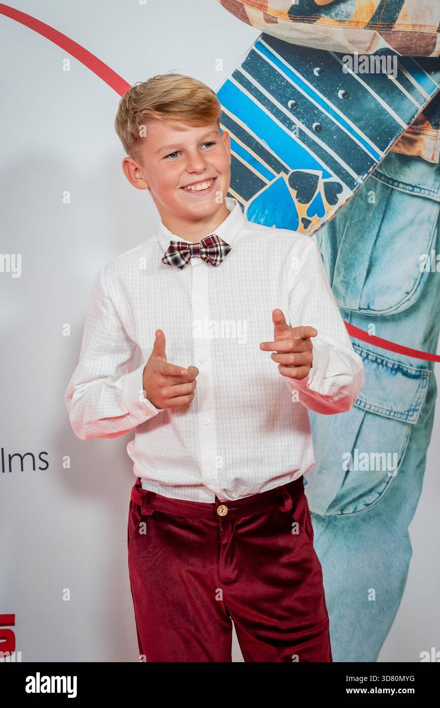 David Calderon attends to 'Cuerpos Locos' Premiere at Callao Cinema on ...