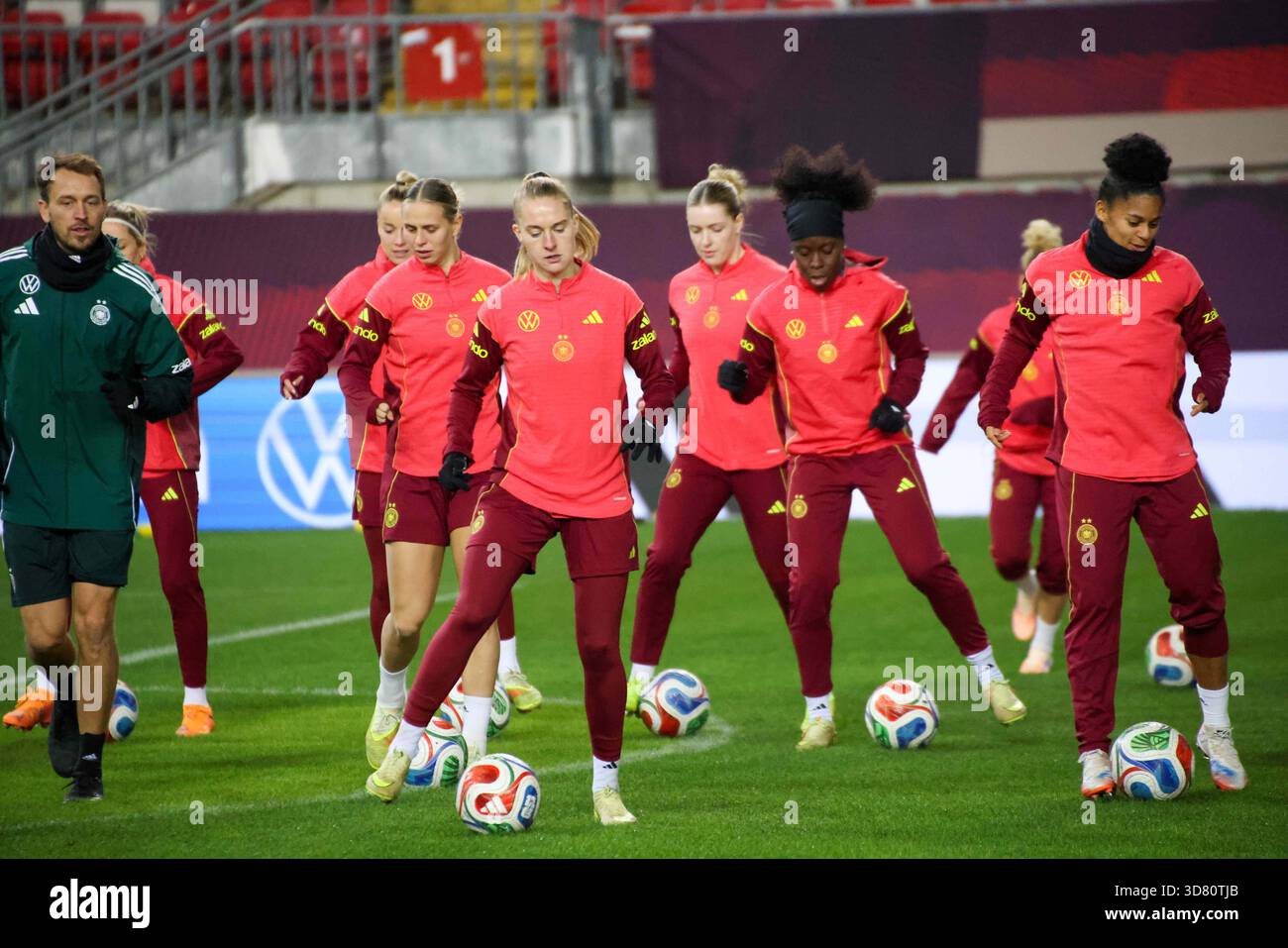 Kaiserslautern, Germany November 27, 2025: UEFA Nations League Women ...