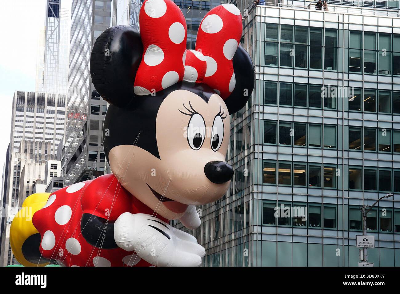 Disney s Minnie Mouse, Balloon out and about for Macy's Thanksgiving ...