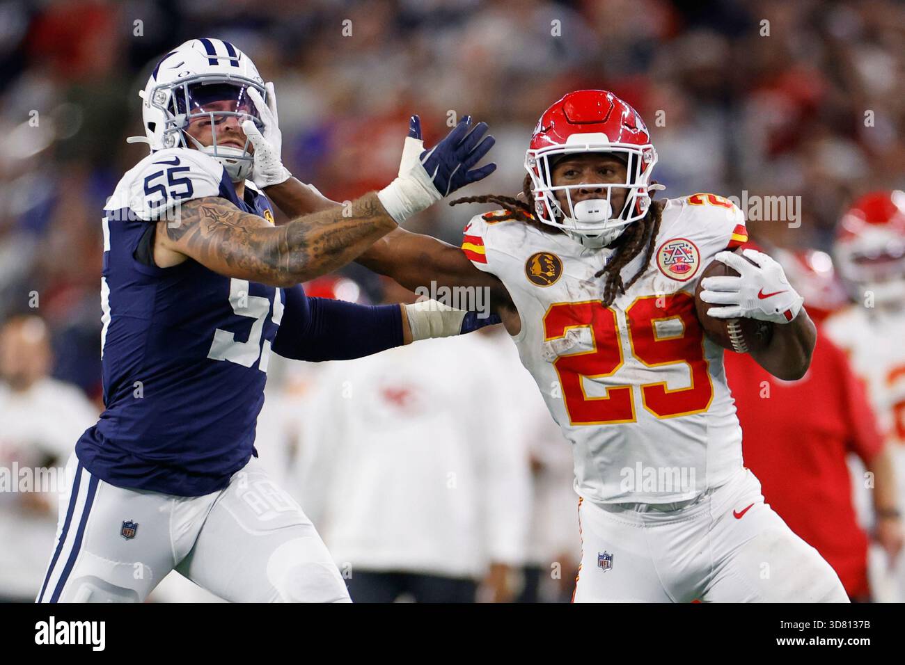 Kansas City Chiefs running back Kareem Hunt (29) runs with the ball ...