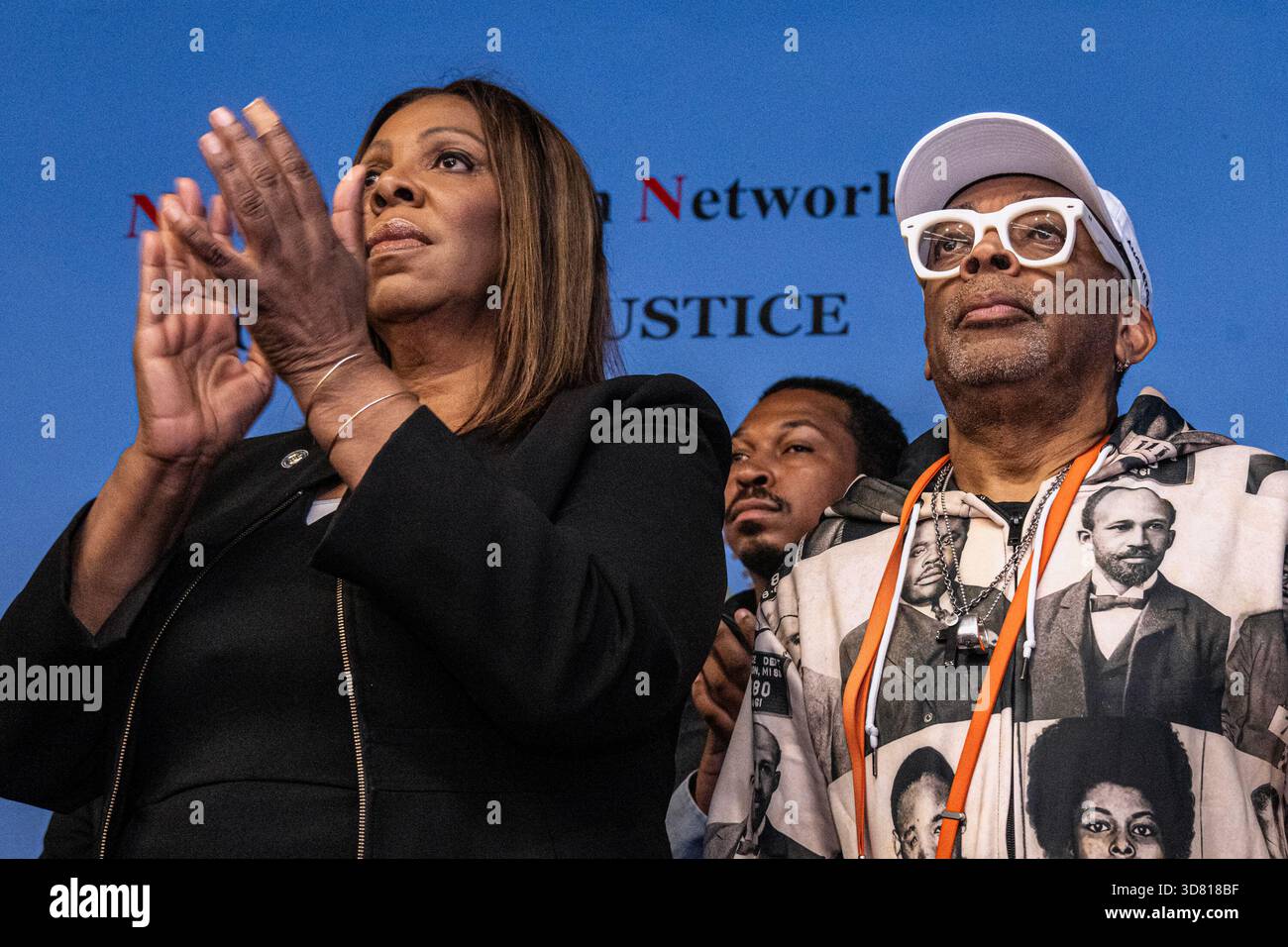 When the elect join hi-res stock photography and images - Alamy