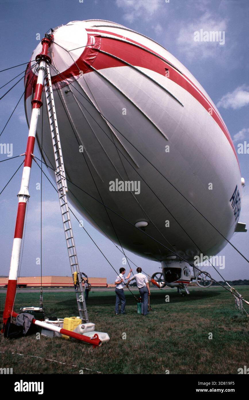 Airship Industries Skyship 500 moored to a portable docking pylon ...