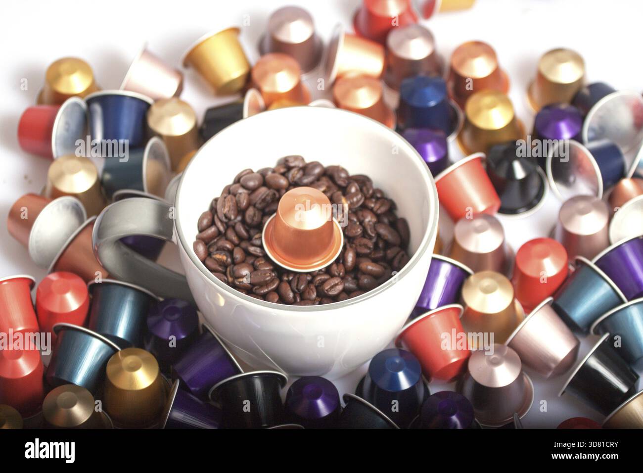 Espresso coffee capsules cup hi-res stock photography and images - Alamy