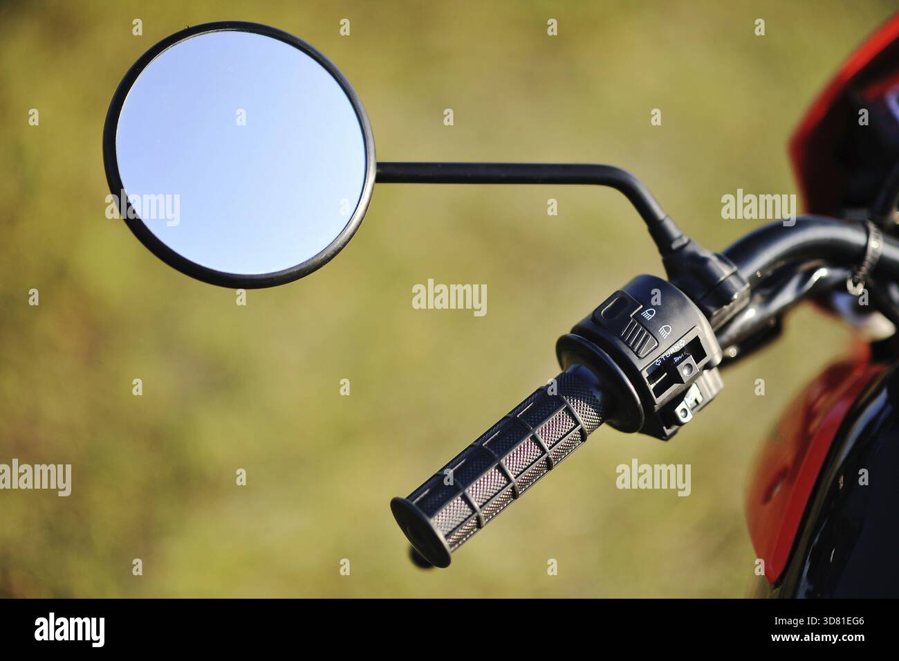 Mirror enduro motorcycle hi-res stock photography and images - Alamy