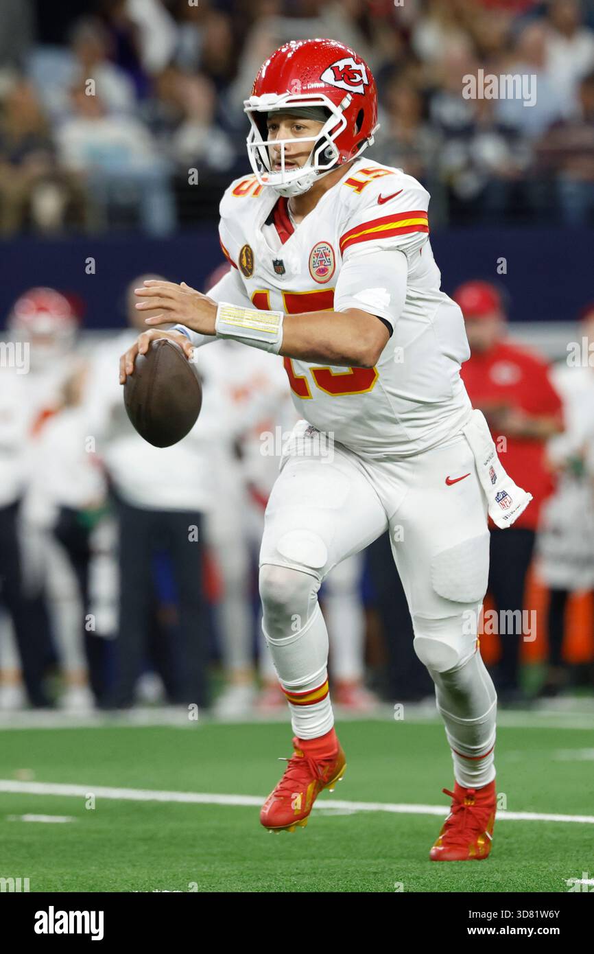 Kansas City Chiefs quarterback Patrick Mahomes (15) looks to pass ...