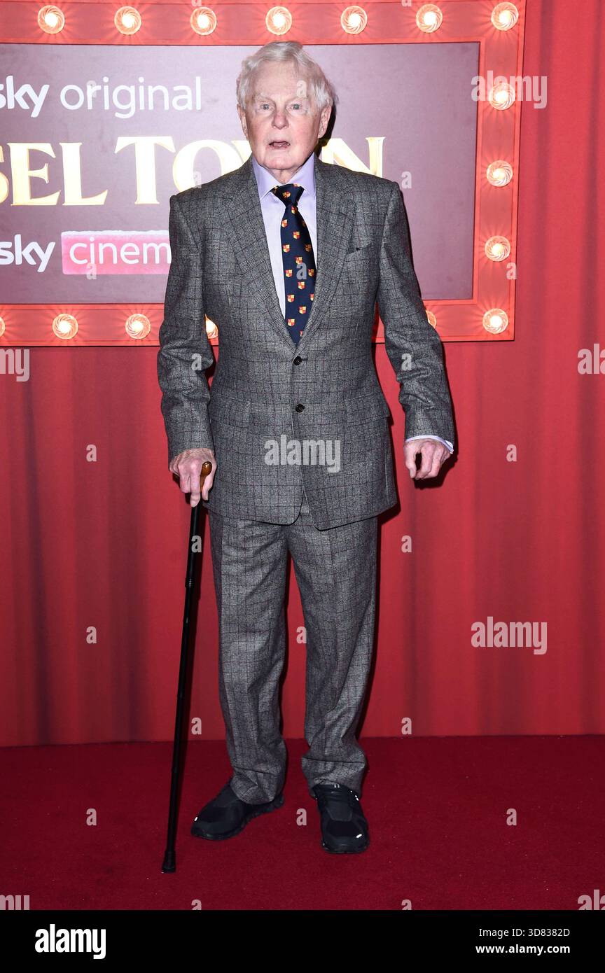 Derek Jacobi bei der Premiere des Sky-Films Tinsel Town / Das Wunder ...