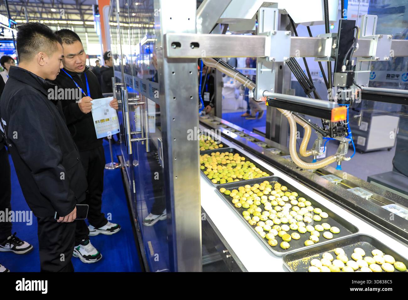 The 2025 Shanghai World of Packaging Expo opens in Shanghai, China, 25 ...