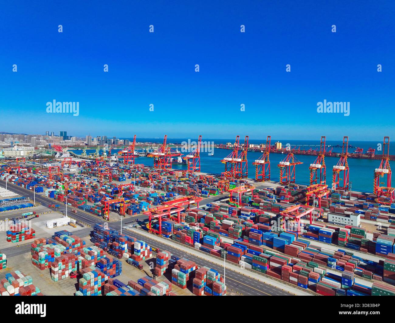 Aerial photo shows the container terminal of Rizhao Port, Rizhao City ...