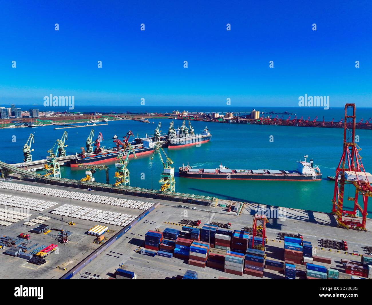 Aerial photo shows the container terminal of Rizhao Port, Rizhao City ...
