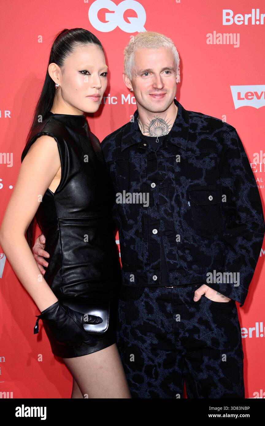 Tory Kim und Marcus Butler bei der 27. Verleihung der GQ Men of the ...