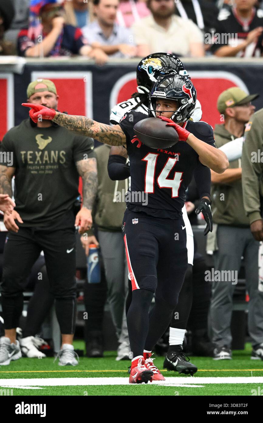Houston Texans wide receiver Jaylin Noel (14) motions against the ...