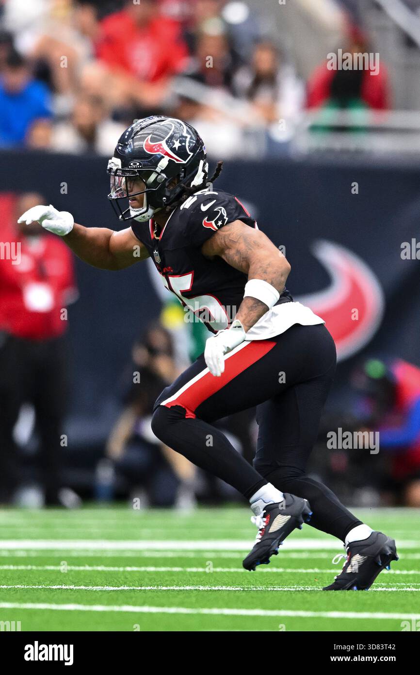 Houston Texans cornerback Myles Bryant (25) defends in coverage in the ...