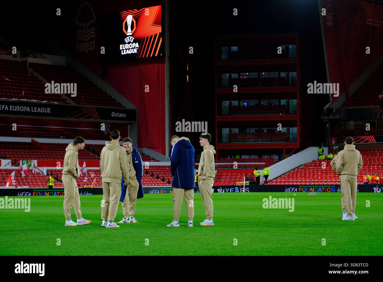 Nottingham Forest players on the pitch prior to kick off during the ...