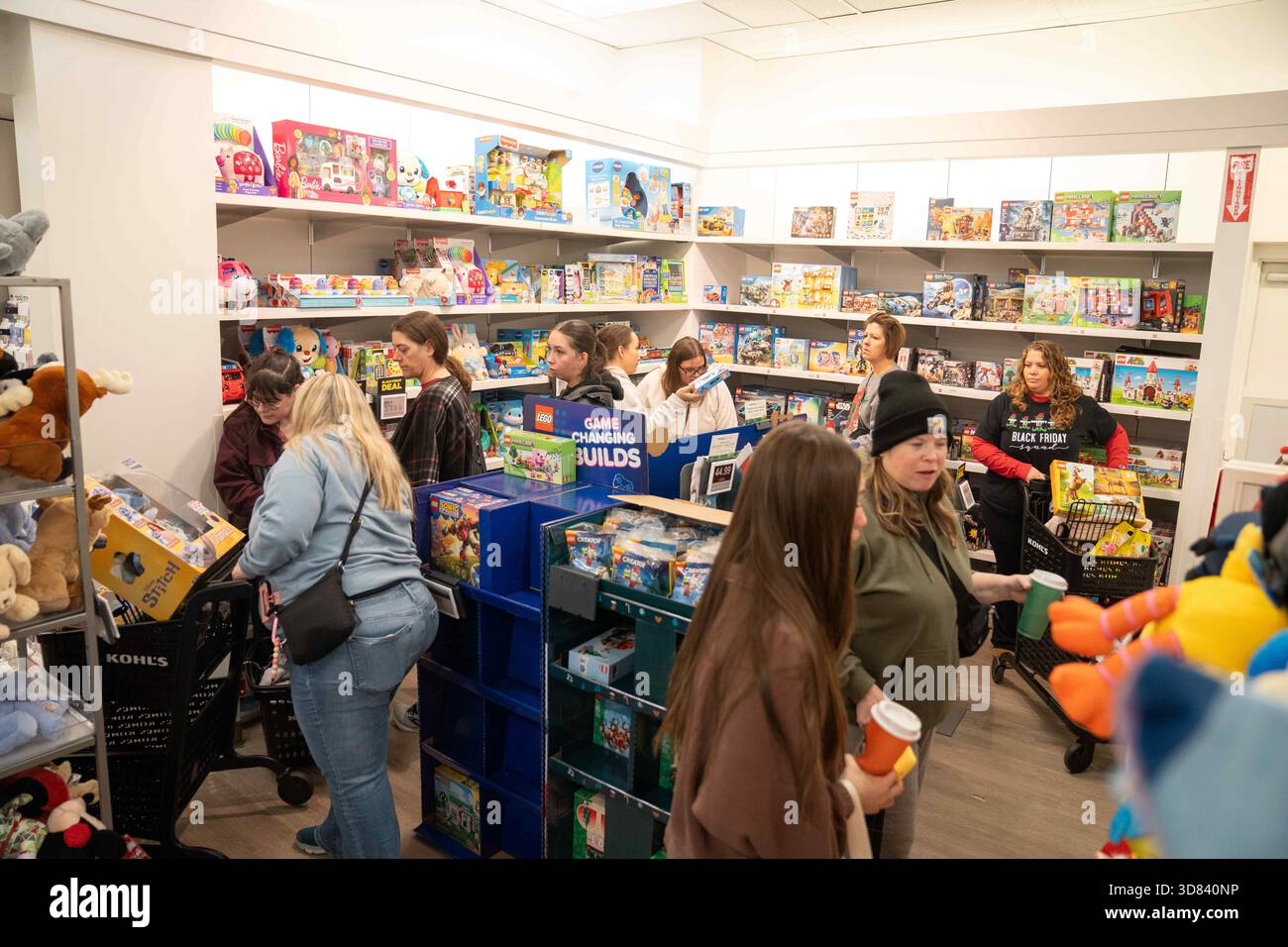 Shoppers browse through Kohl's department store for Black Friday deals ...