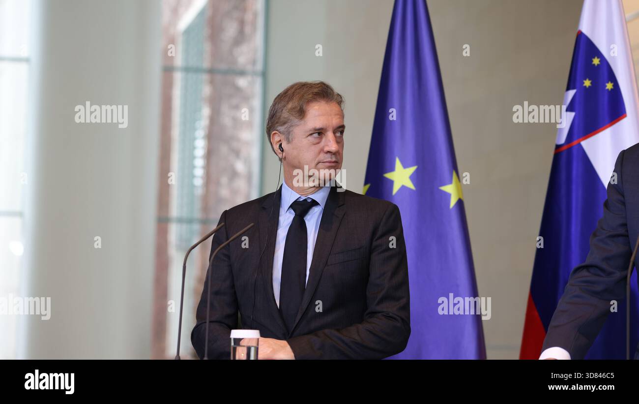 Golob robert hi-res stock photography and images - Alamy