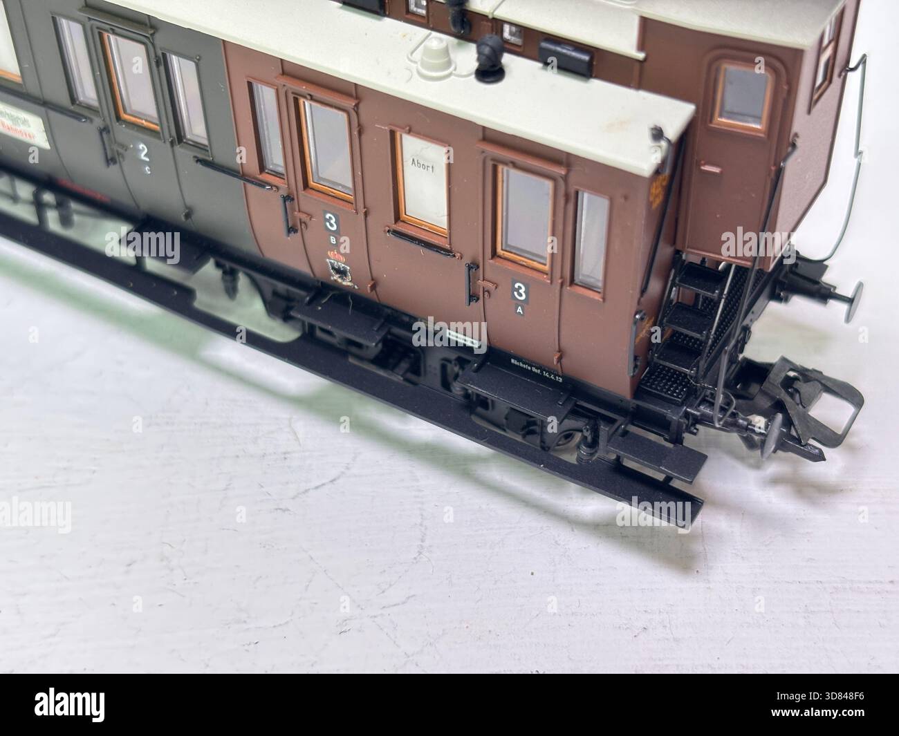 Brawa 45257 HO scale compartment coach 1st/2nd/3rd class from Royal ...